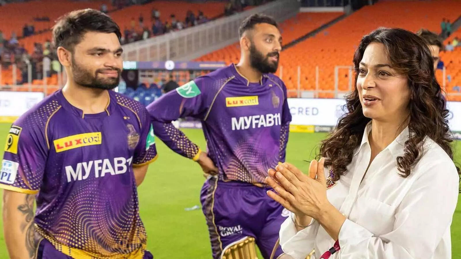 Juhi Chawla 'brings all the positivity and charm' in her latest post ...