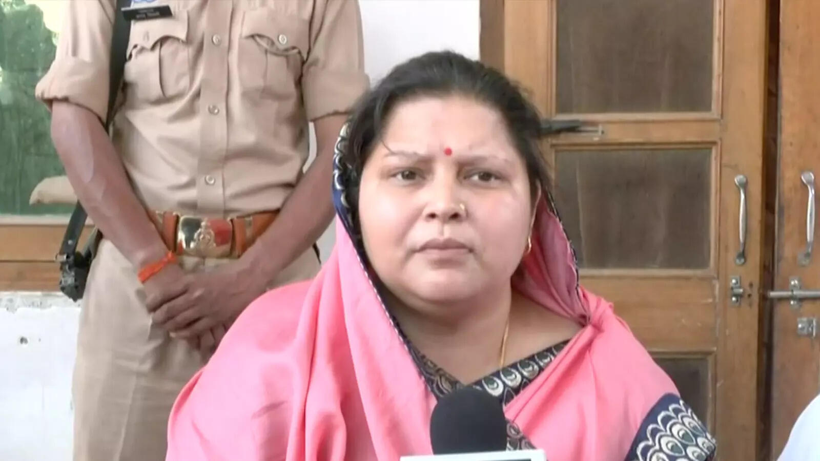“I appeal to higher officials to take strict action against Atiq Ahmed”, says Umesh Pal’s wife