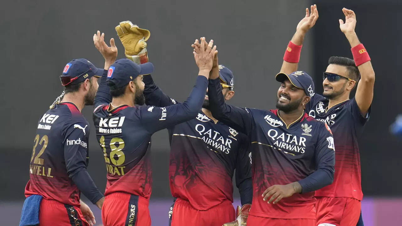 RCB vs DC Highlights 2023: Debutant Vyshak, Kohli star in RCB win; DC ...