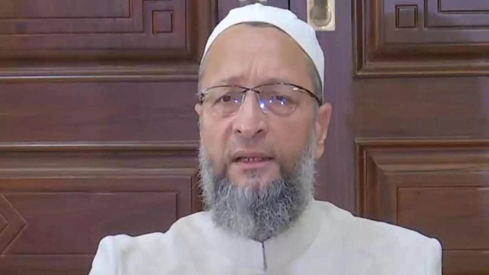 “Rule of gun…”: AIMIM Chief Owaisi slams UP govt over Atiq Ahmed’s shootout