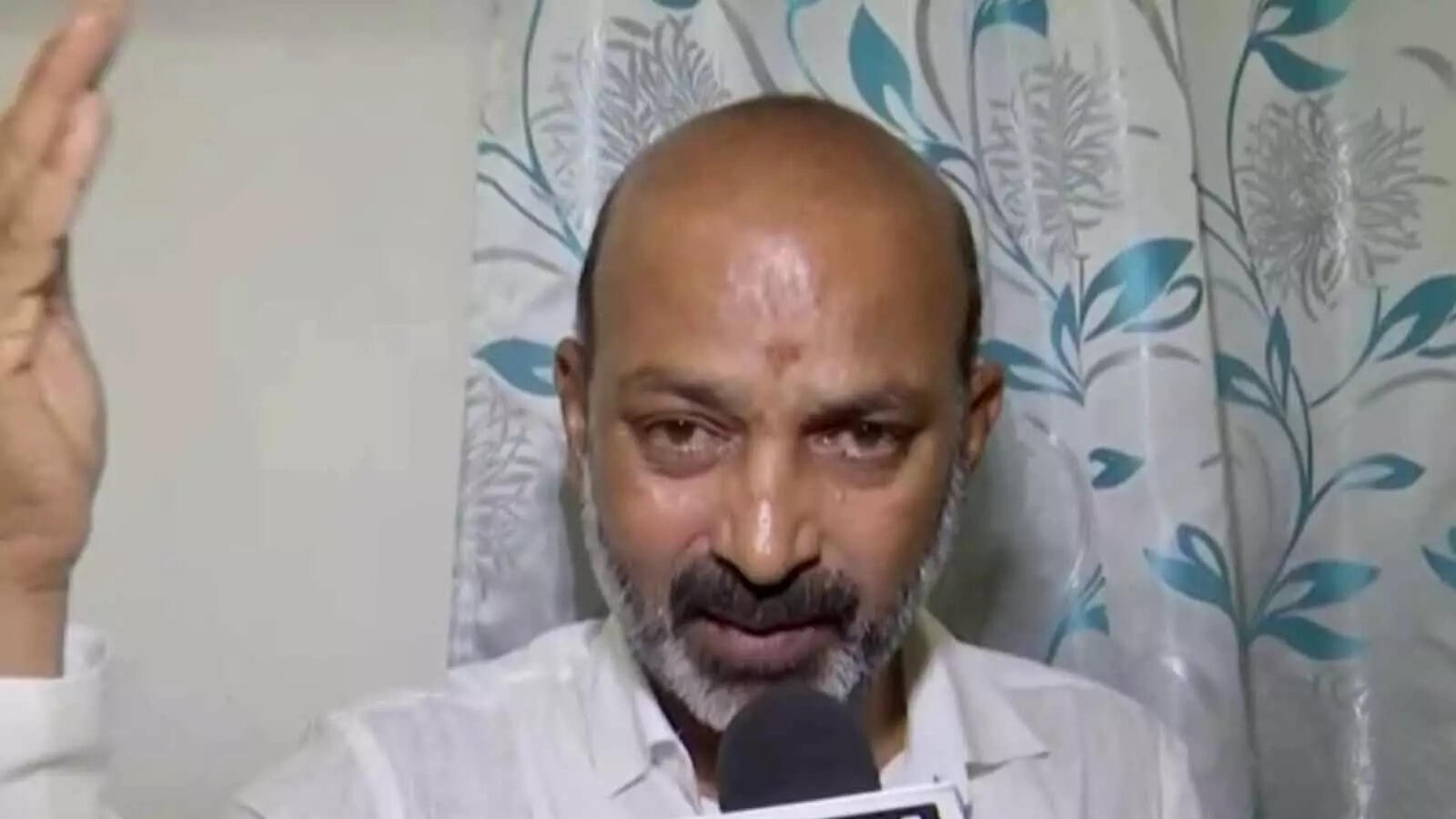 KTR should be sacked…” says Bandi Sanjay on TSPSC paper leak
