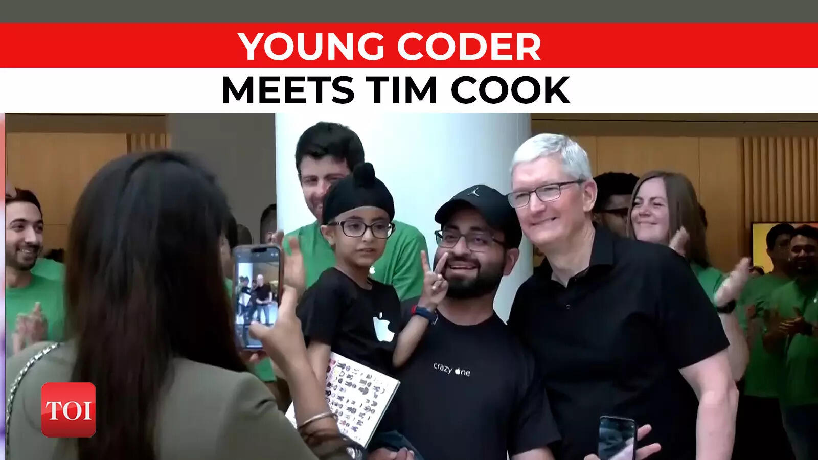 Apple Delhi Saket Store is now open: Tim Cook launches second flagship ...