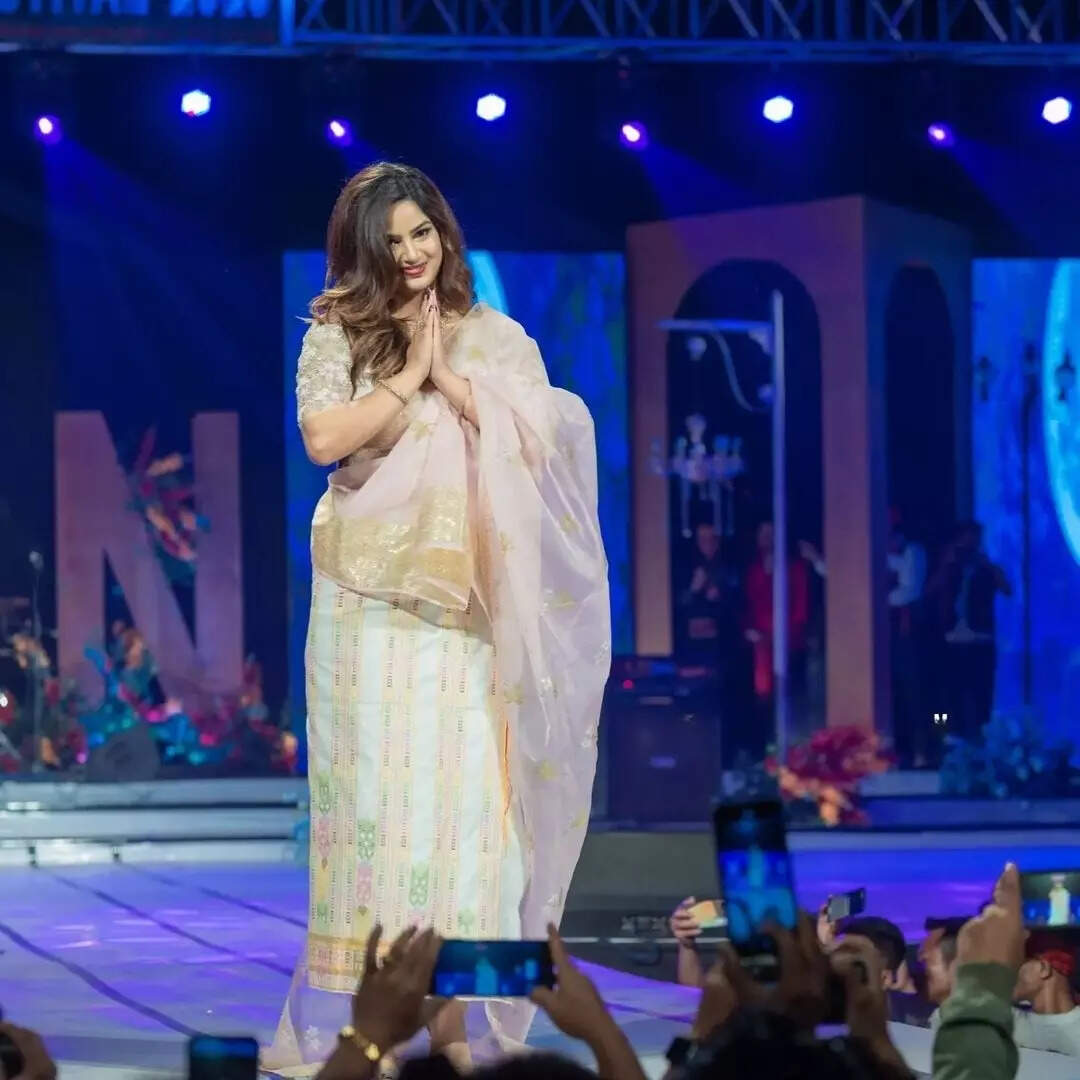 Harnaaz Sandhu walks at the Hun-Thadou Cultural Festival 2023 in Robert ...
