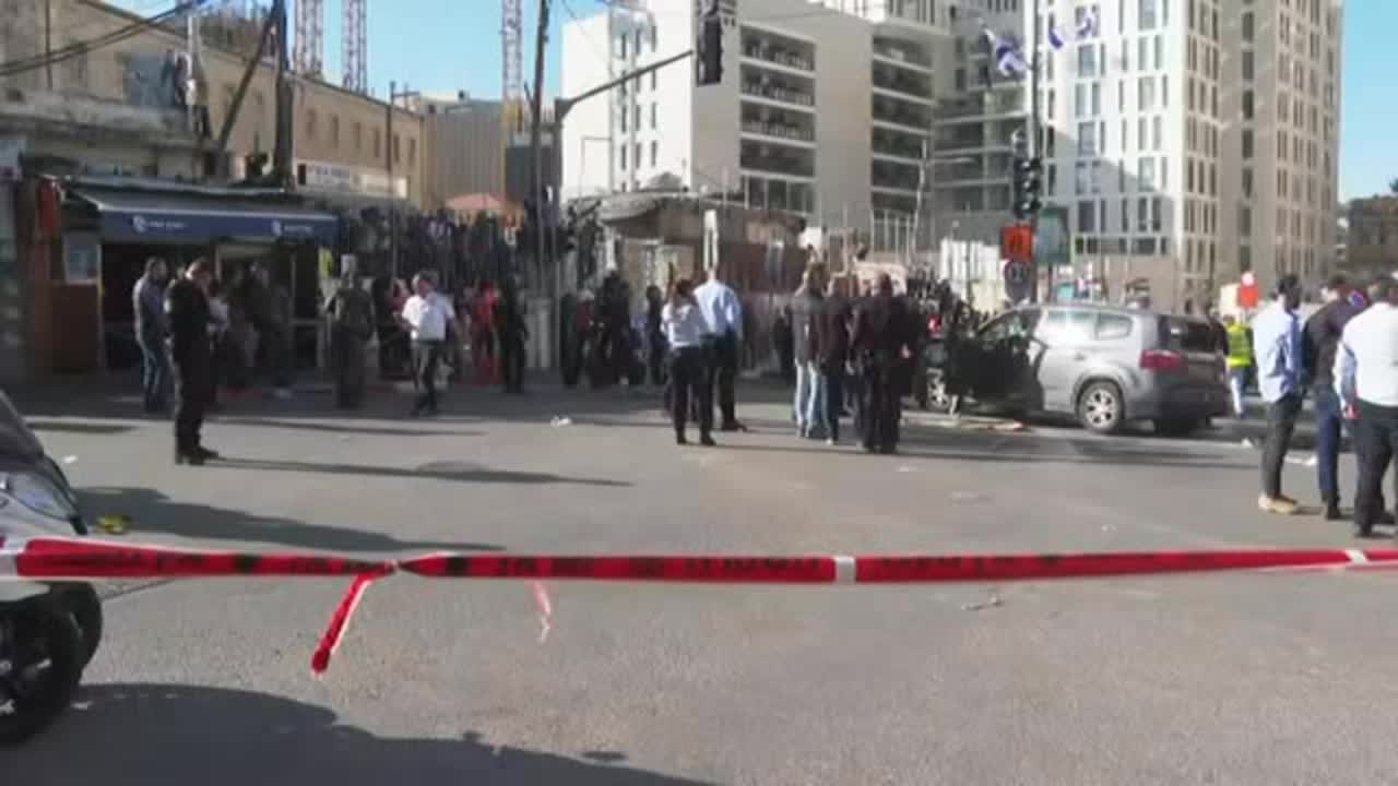 Ramming attack near Jerusalem leaves driver dead