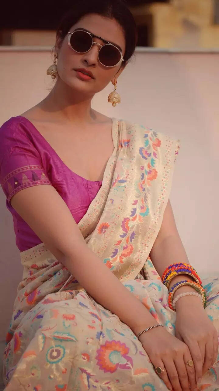 VS11: Vishwak Sen and Anjali's upcoming film launched with a pooja ...