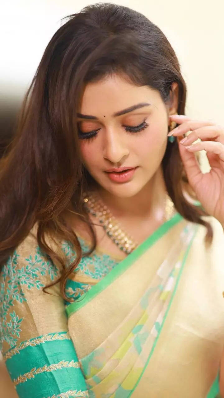 VS11: Vishwak Sen and Anjali's upcoming film launched with a pooja ...