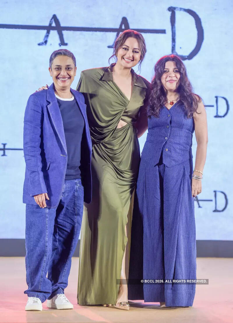 Sonakshi Sinha, Vijay Varma and other celebs grace the trailer launch ...