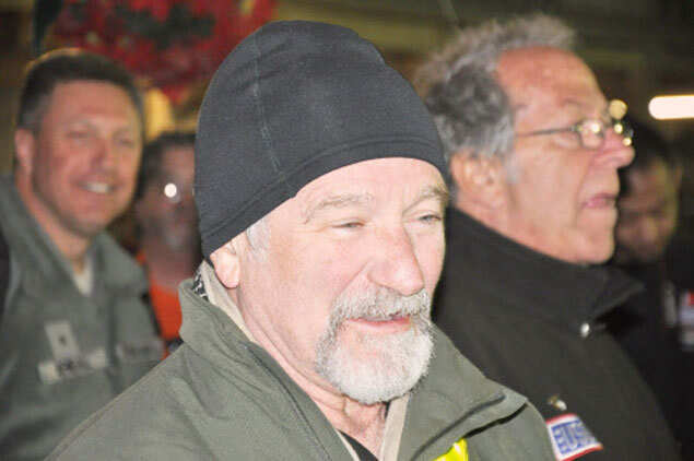 Robin Williams cut his wrist before hanging himself with a belt ...