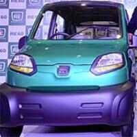 Bajaj unveils small car RE60, promises 35 km per litre