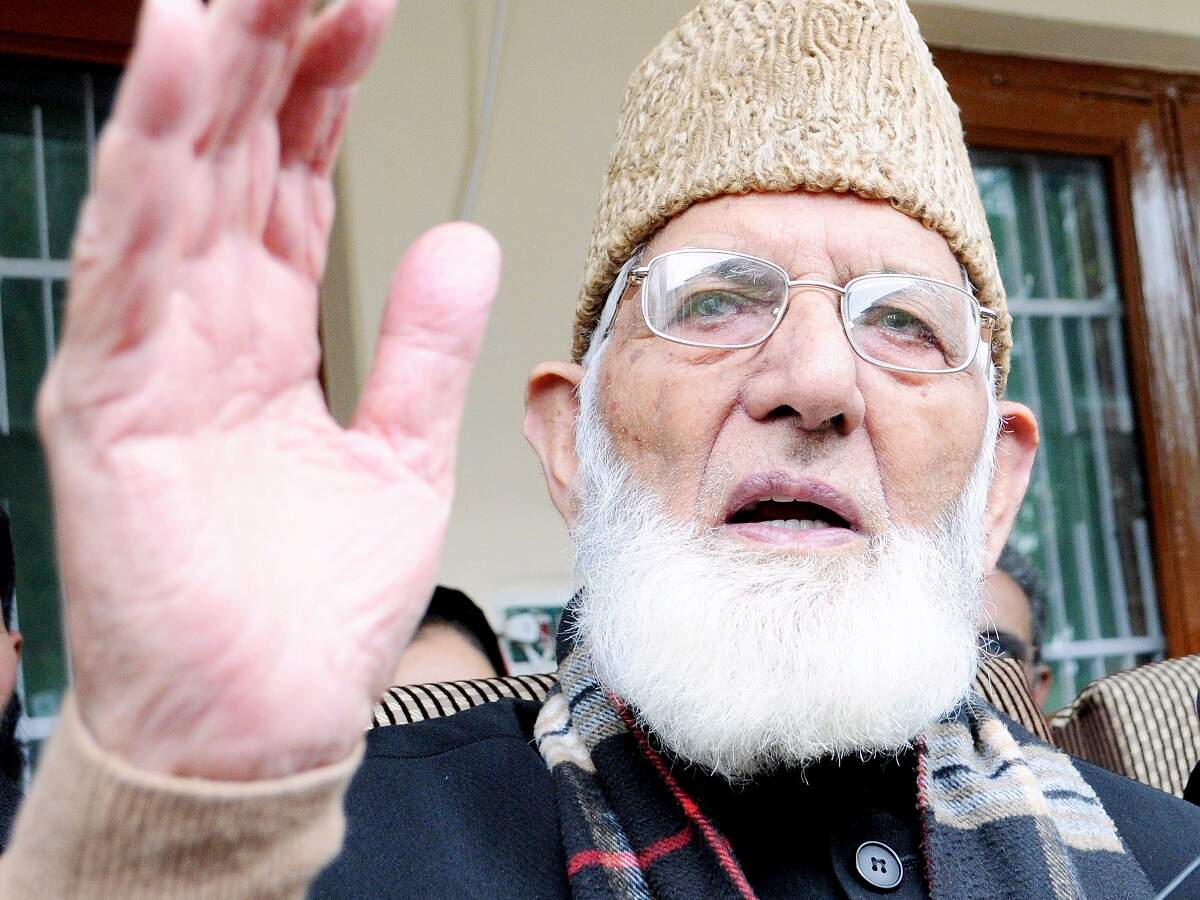 Separatist leader Syed Ali Shah Geelani quits Hurriyat Conference