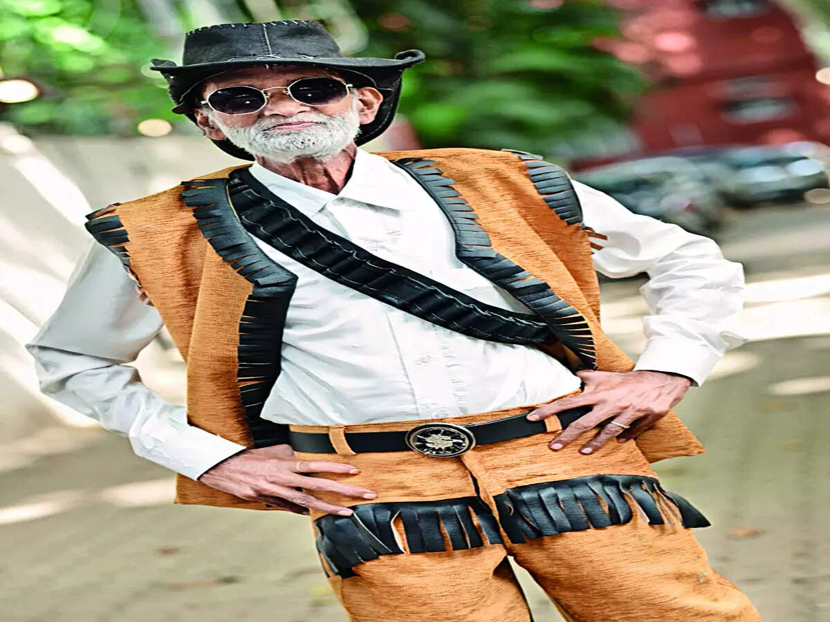 kgf: KGF Thatha is hero