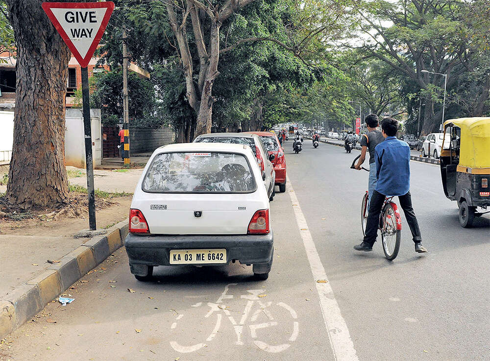 cctv: CCTV cameras to keep an eye on HSR’s cycle tracks