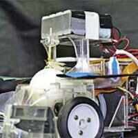 Insect drives robot to track down smells
