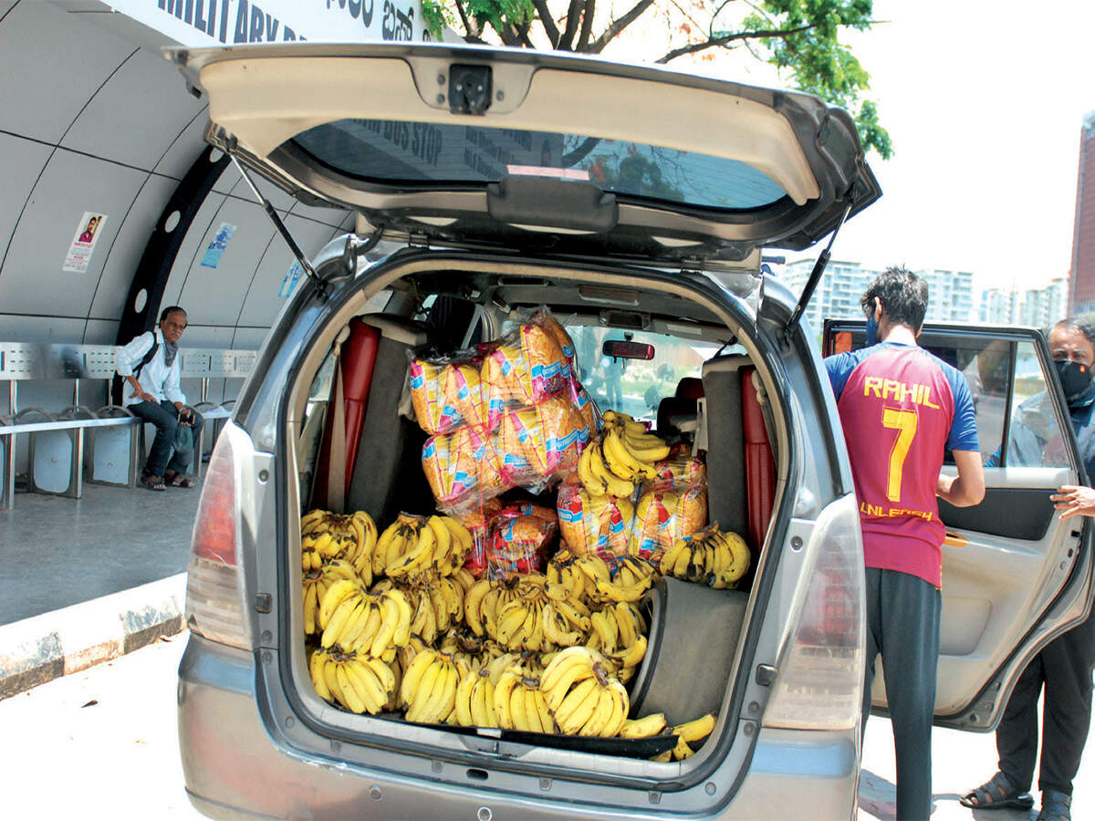 Every day, these entrepreneurs spend Rs 20,000 and load up their car ...