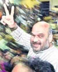Sohrabuddin murder case: Shah leaves for Mumbai