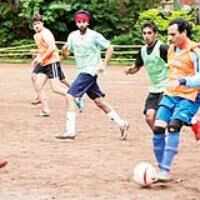 Stars power football