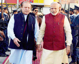 Modi’s Lahore visit stuns political class