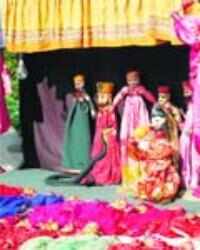 Tell me a story, Little Puppet