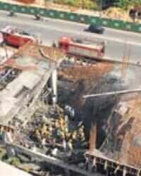 1 killed in building collapse