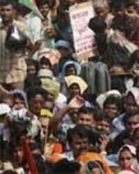 Protests in Singur as Tata pulls out