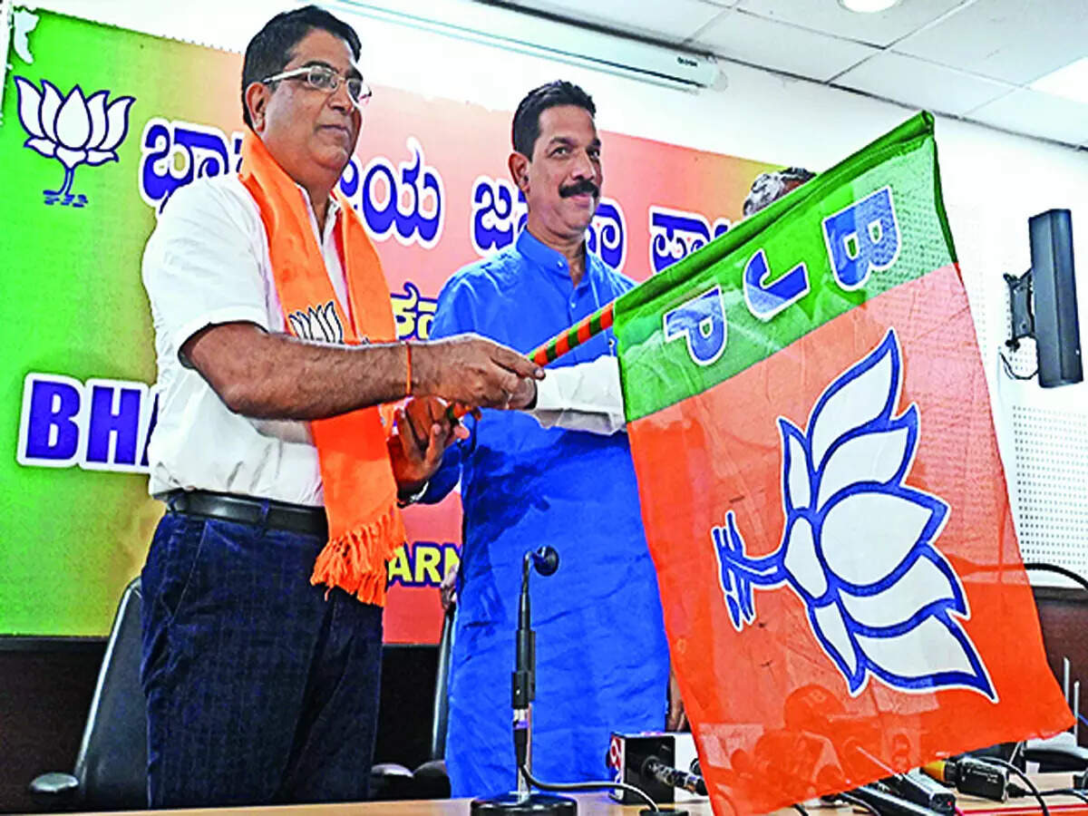 bjp: Bhaskar Rao quits AAP, joins BJP