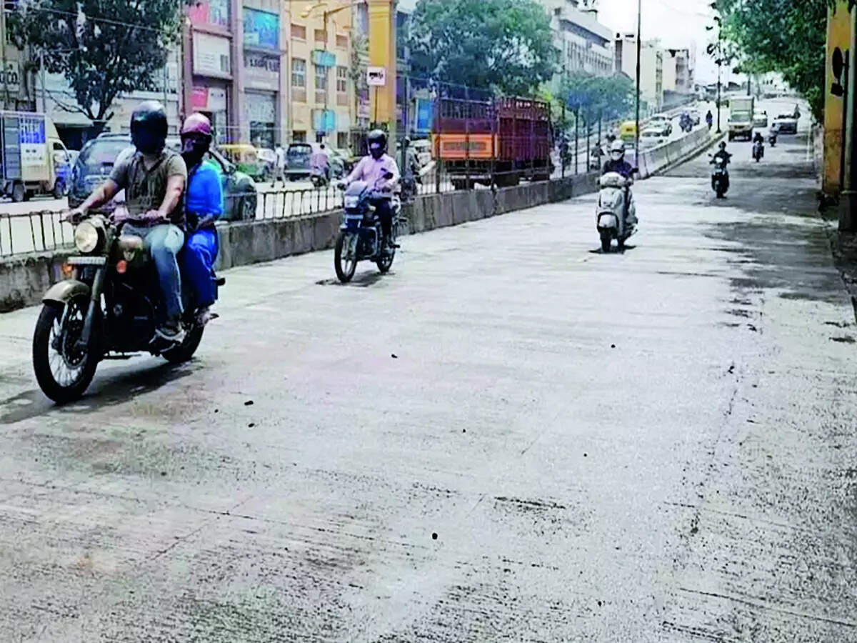 White-topping for 150 iconic roads