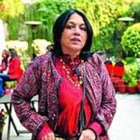 Mira set to revive Shantaram