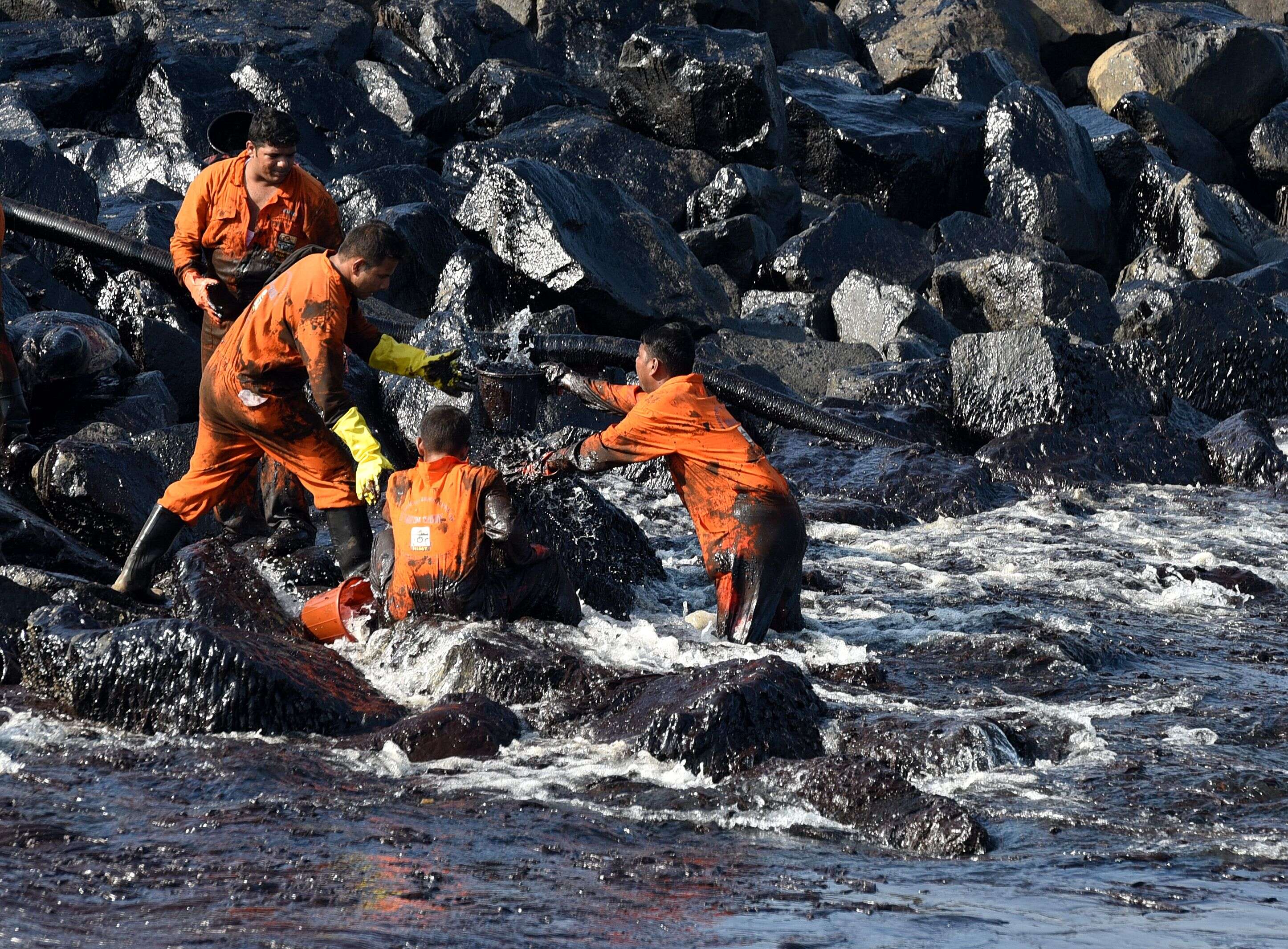 Chennai oil spill: Chennai oil spill: Clean-up operation will be ...