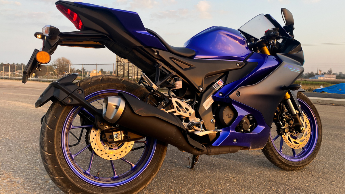 2021 Yamaha YZF-R15 V4 review: Fun on two wheels - Times of India