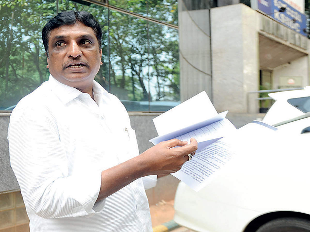 A spokesman who knows everything