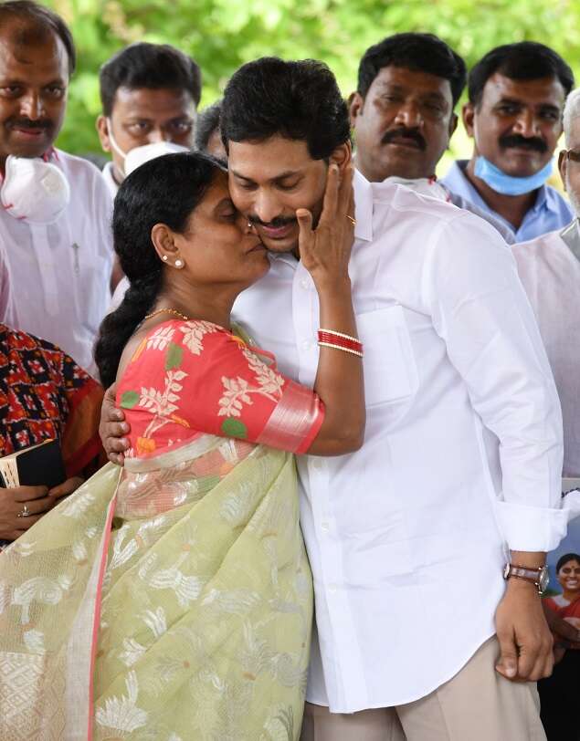 Andhra Pradesh CM YS Jaganmohan Reddy hails his father as leader of the masses | Amaravati News ...