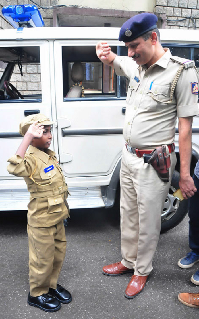 Ailing Karnataka boy turns cop for a day