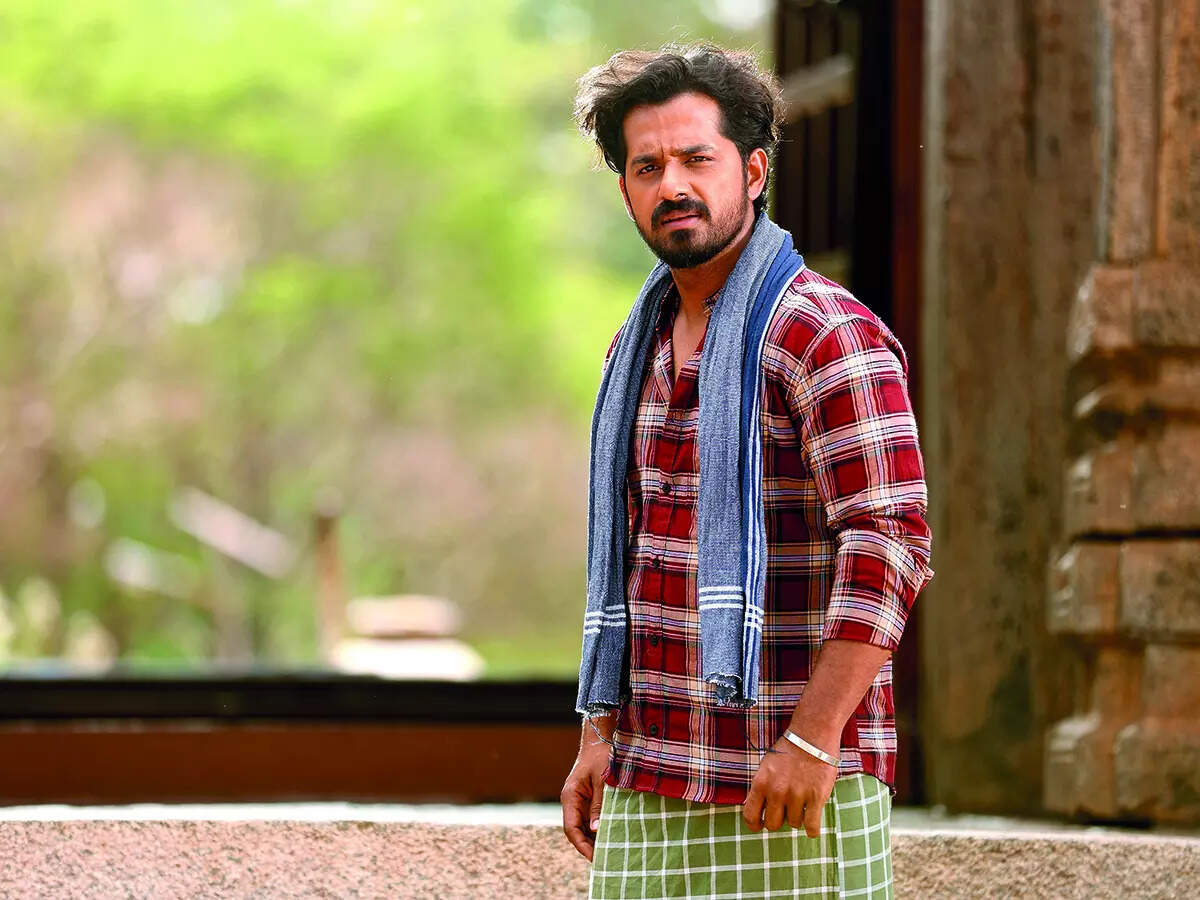 Movie Kothalavadi (Kannada) Review: Tale of hapless villagers vs. sand mafia