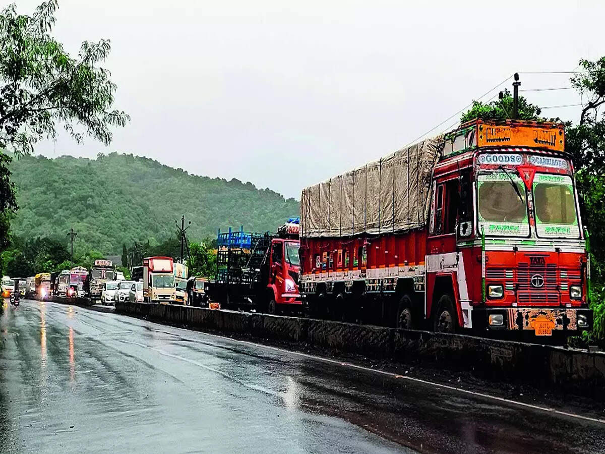 Centre to enforce new safety features in commercial vehicles