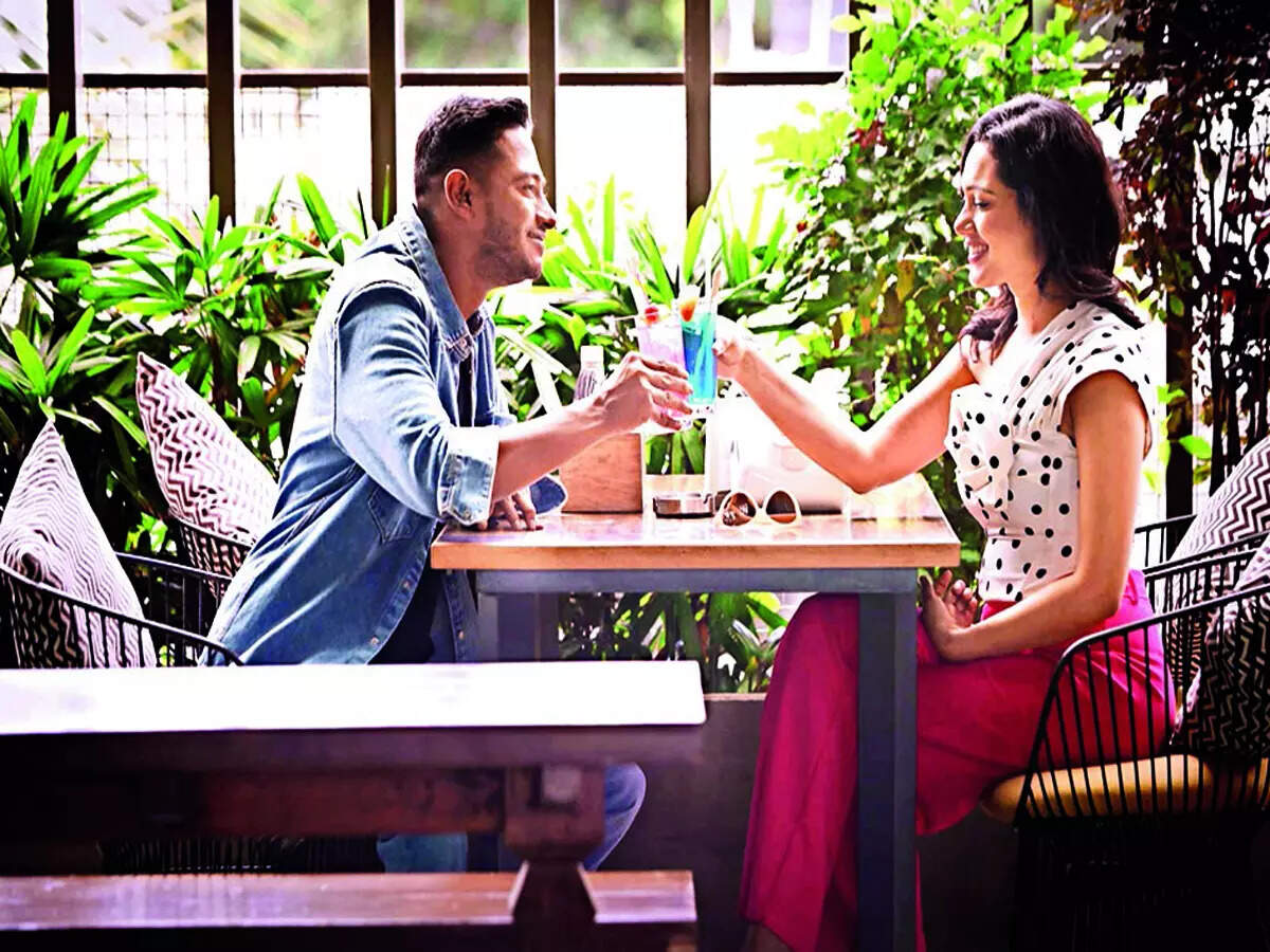 david: David Movie Review: Love, action and mystery