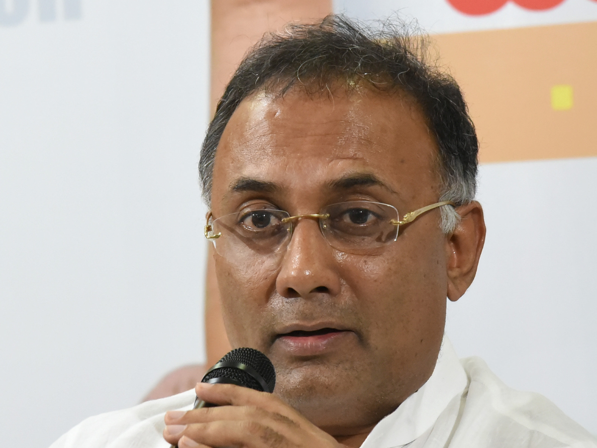 Dinesh Gundu Rao to undergo home quarantine after security person tests ...