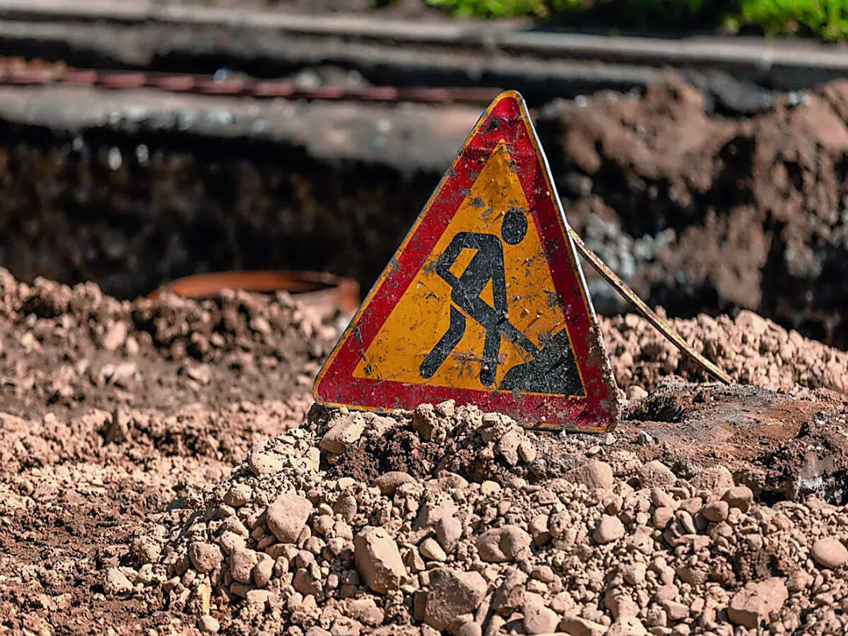Unauthorised road digging to attract heavy penalties