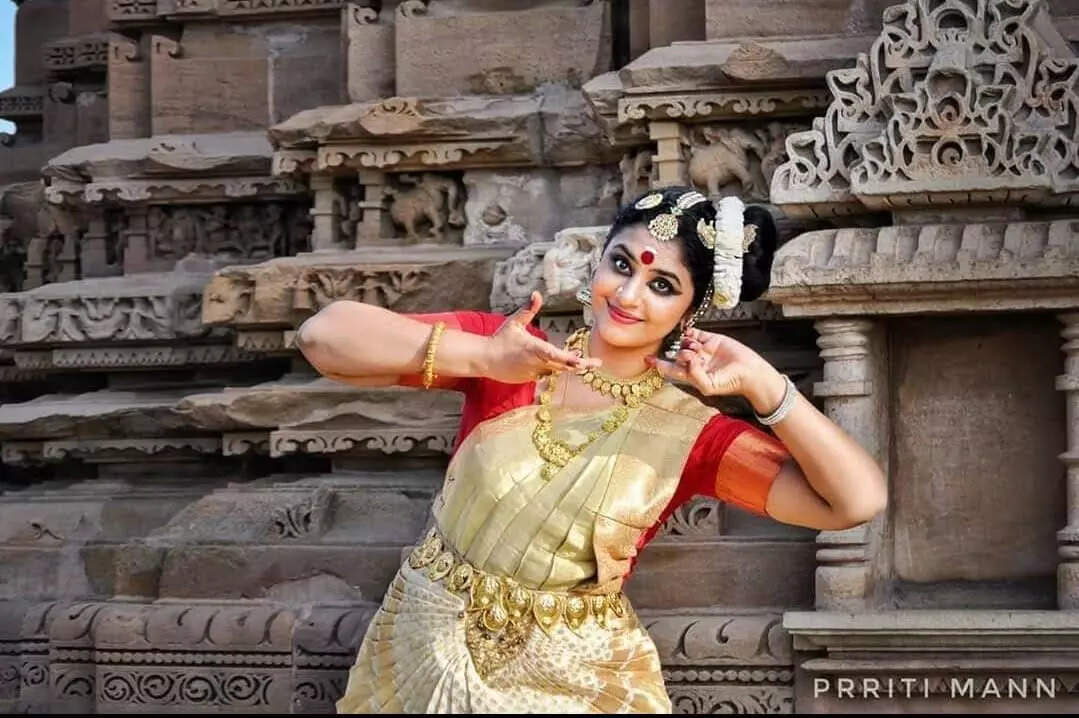 Methil Devika plays a government employee in Vishnu Mohan’s next | Malayalam Movie News - Times ...