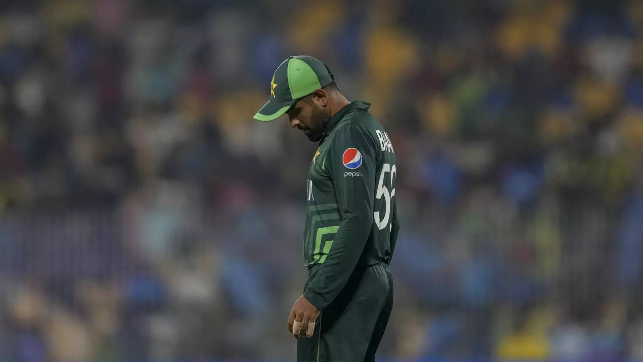 'Kisi se fielding nahi ho rahi thi' - Pakistan greats Moin Khan, Wasim ...