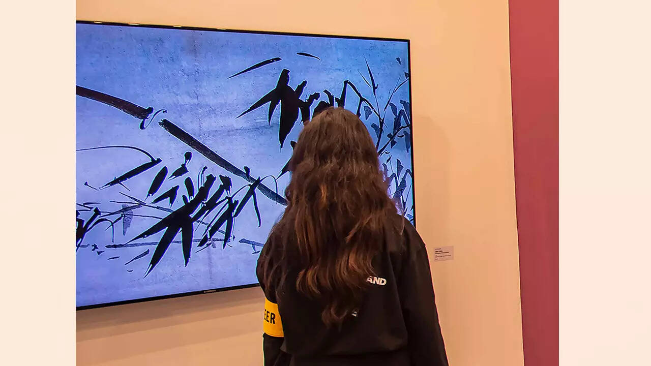 India Art Fair: Artworks come alive at the K-Art exhibition booth ...