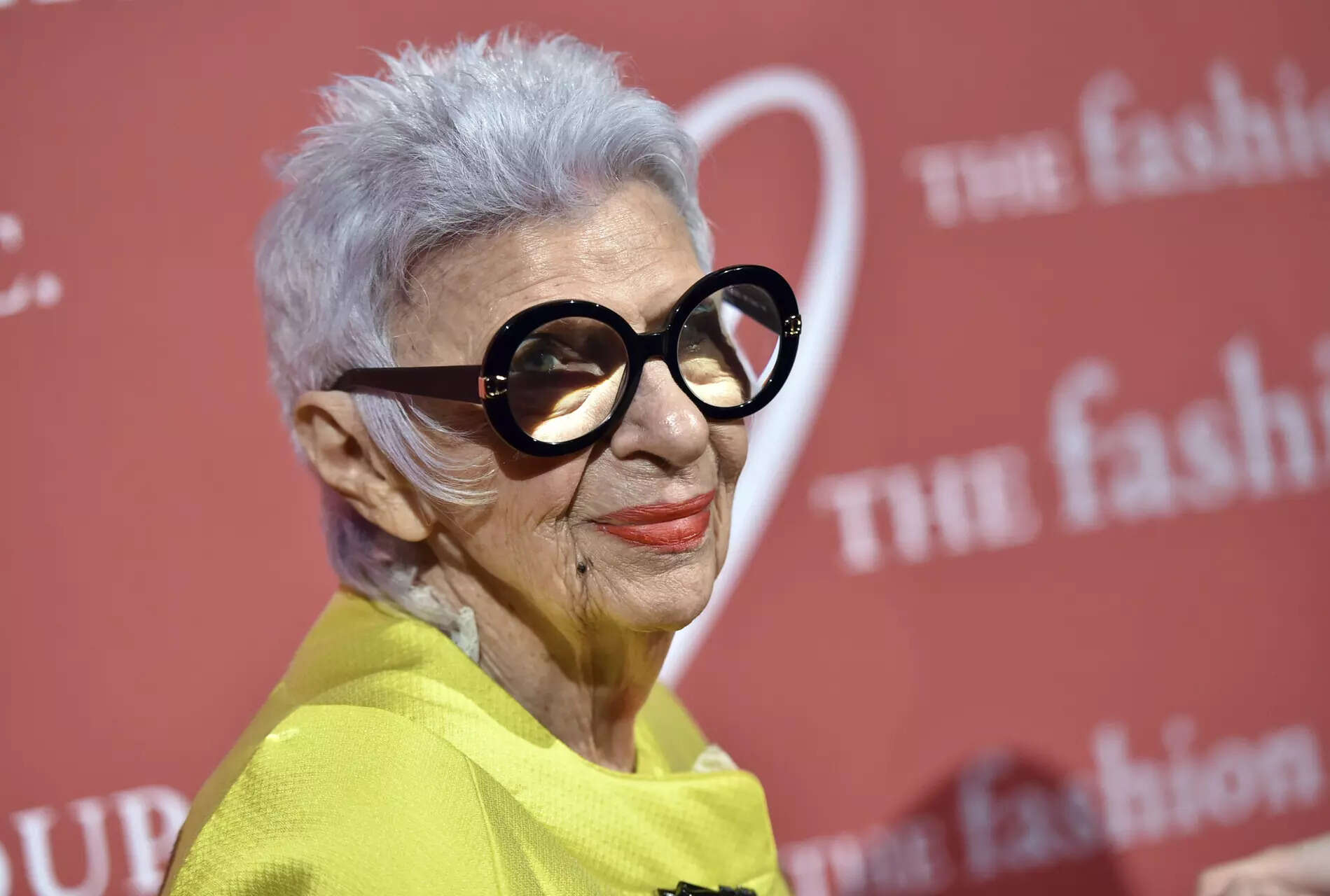 Renowned Textile Expert Iris Apfel Passes Away at 102 | - Times of India