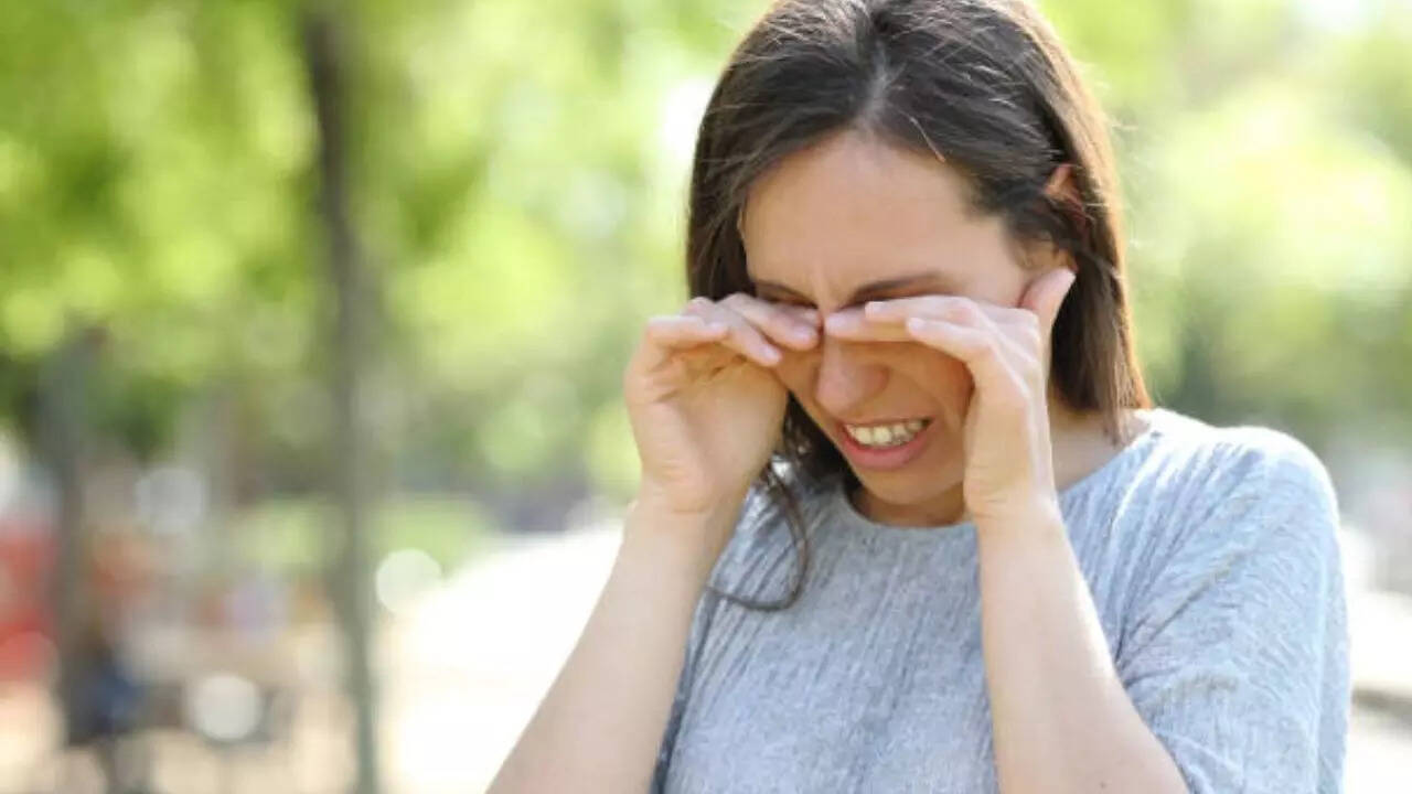 What is an eye stroke? How to protect our eyes during heatwave | - The ...