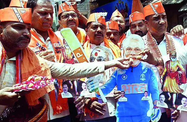 Modi wins Kashi, but victory margin dips | Varanasi News - The Times of ...