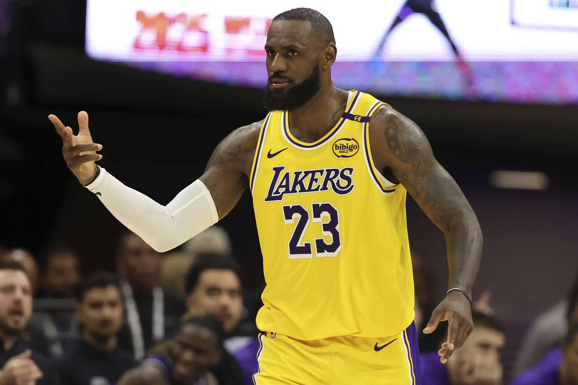 Los Angeles Lakers vs Cleveland Cavaliers (12/31): Starting five, injury report, start time ...