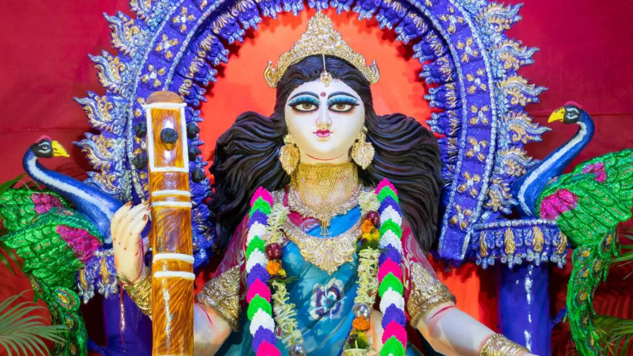 Happy Basant Panchami 2025: Top 50 wishes, messages and quotes to share ...