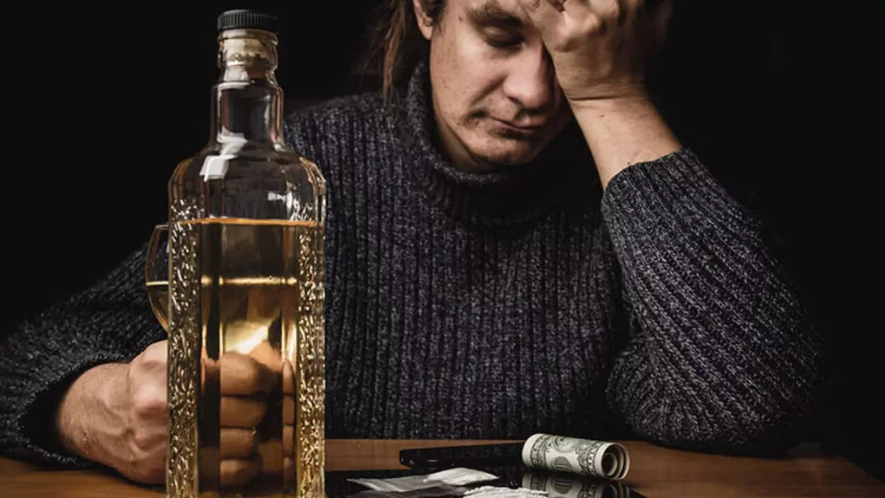 Alcohol vs Cocaine: Know which one is worse for you - Times of India
