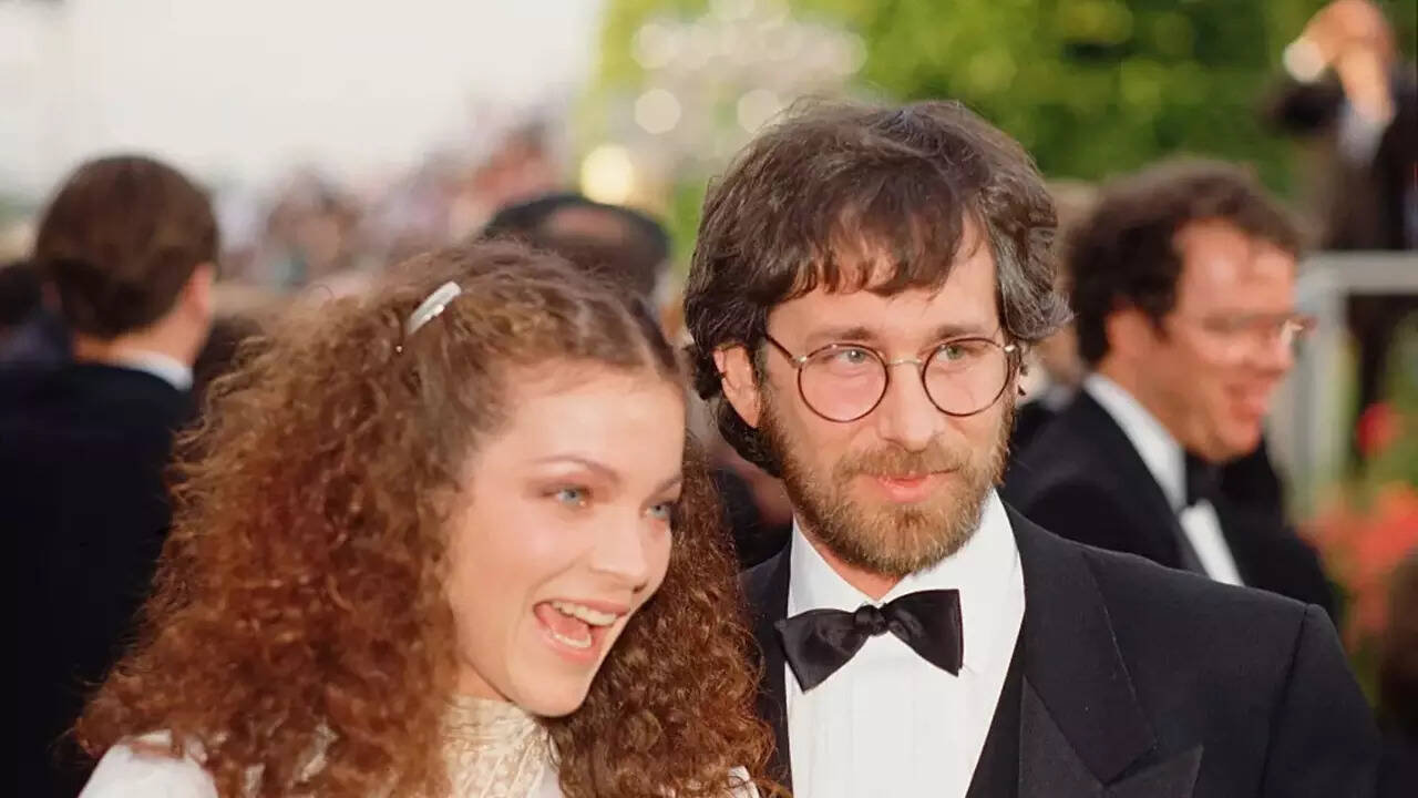 Steven Spielberg’s ‘bizarre’ prenup led to a $100 million divorce; Here ...