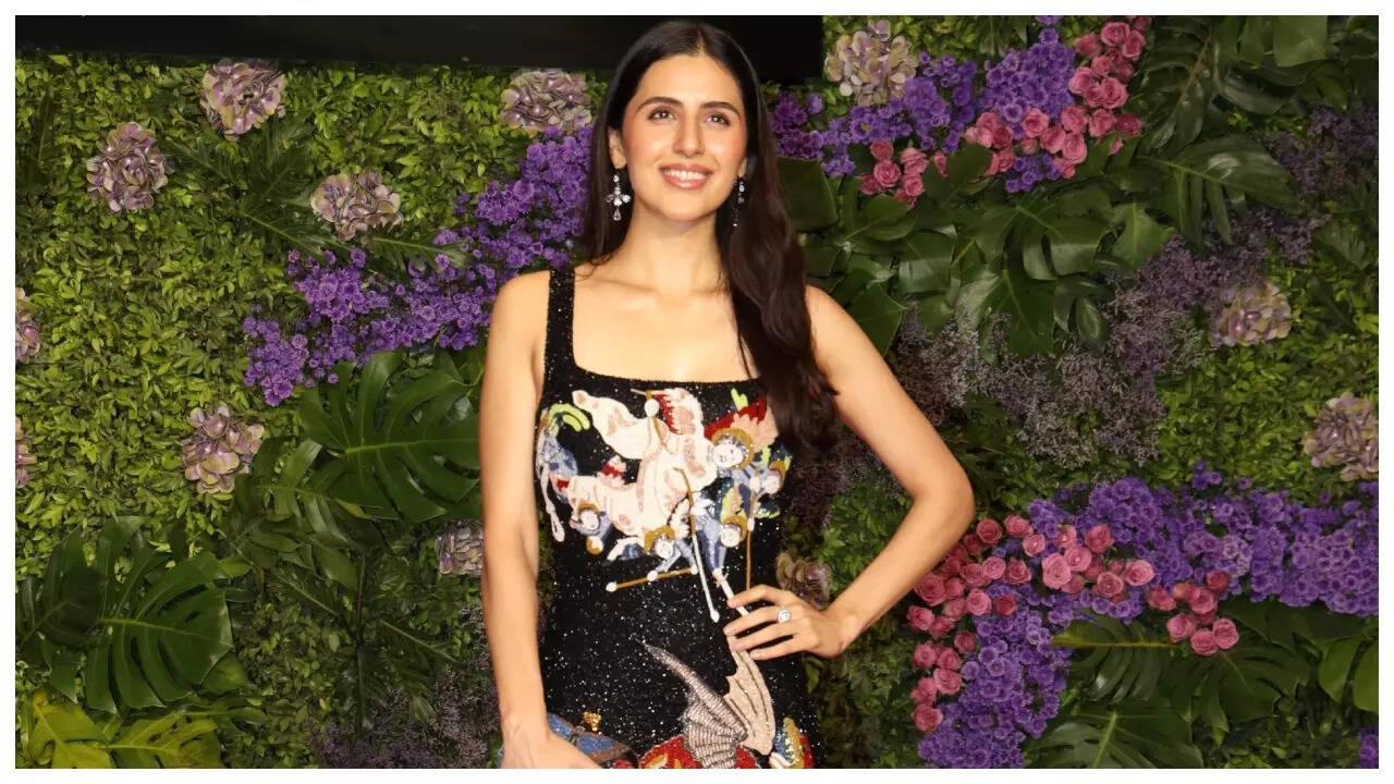 Who is Akshay Kumar's niece, Simar Bhatia? Here’s all you need to know ...