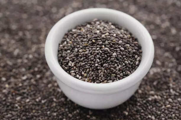 Chia seeds for hair growth: Chewing chia seeds or swallowing them: What ...