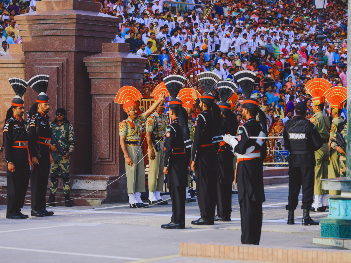 Attari-Wagah Border beating retreat ceremony resumes after 12 days: 2 ...